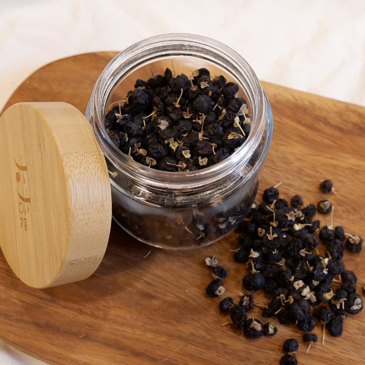 Organic Black Goji Berries 有机黑枸杞子 – 大夫 Dai Fu